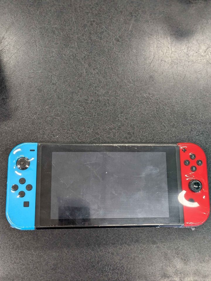 NINTENDO SWITCH NEON BP256772 - PennyWise