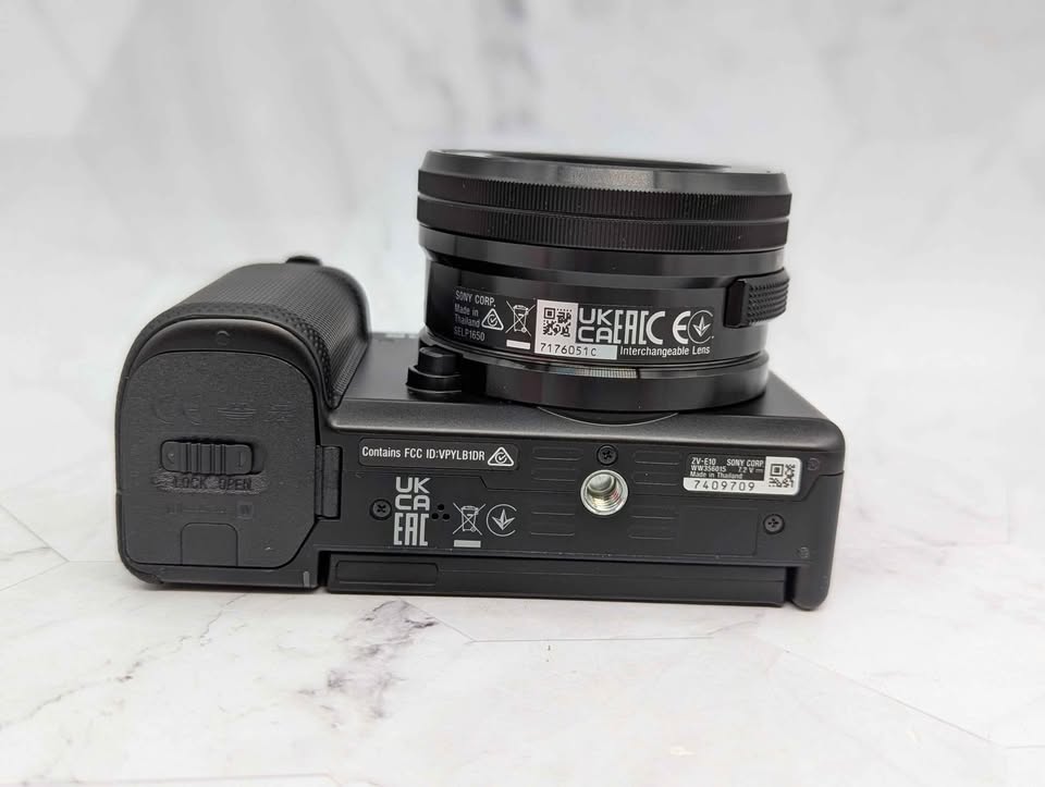 Sony ZV-10 Mirrorless Vlog Camera w/ 16-50mm Lens – BP389571 - PennyWise
