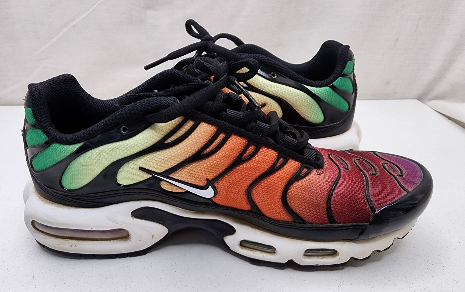 Women’s Air Max Plus TNS Size 7.5 – IP402309 - PennyWise