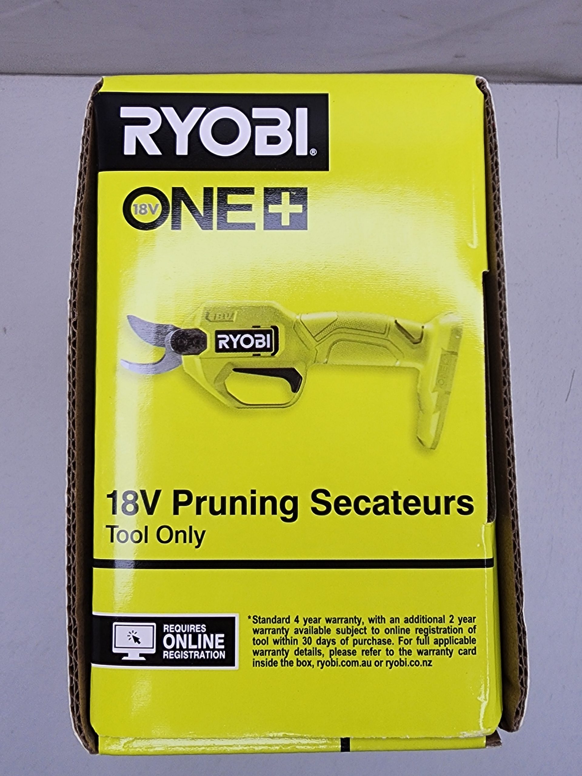 Ryobi Pruning Secateurs R18SEC New In Box – IP404113 - PennyWise