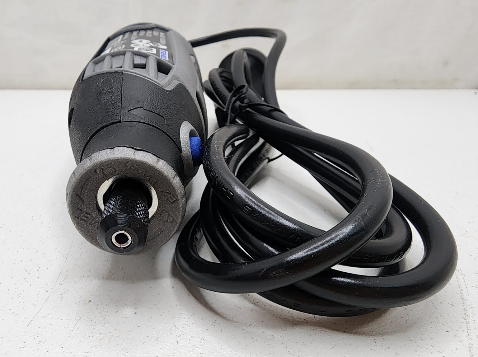 Dremel 3000 Rotary Tool with Drill Bits – IP400340 - PennyWise