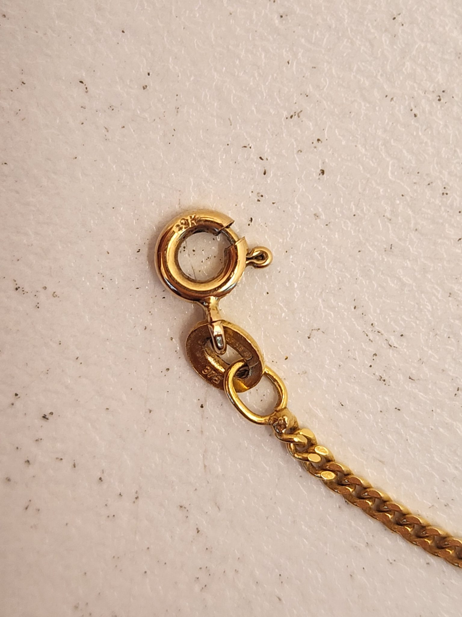 9CT Yellow Gold Curb Chain 55cm – IP374280 - PennyWise