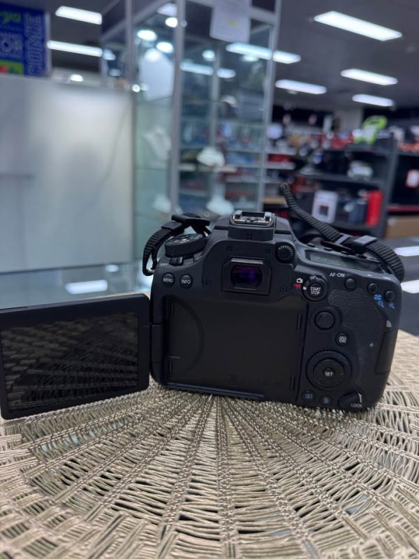Canon EOS 90D camera #GN347175 - PennyWise